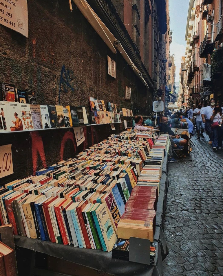 The Most Beautiful Book Places in the World – 1000 Libraries